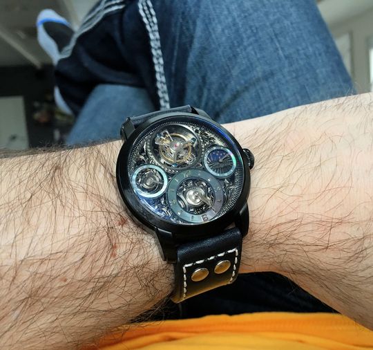 Wristshots von Chinesischen Tourbillon Uhren | Wristshots.de