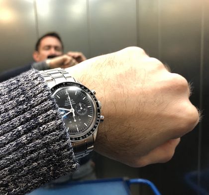 Wristshots von Omega Uhren am Arm | Wristshots.de